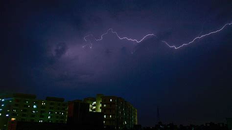 Lightning Strikes Kill 10 In Pakistan As Pre Monsoon Rains Lash Region