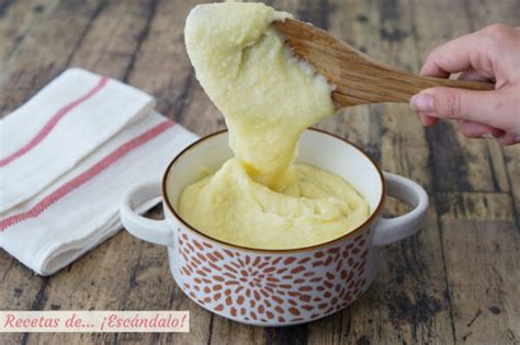 Aligot El Puré De Patatas Con Queso Francés Una Guarnición Deliciosa