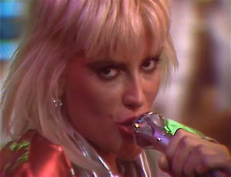 Donatella Rettore Canta Curiosa A Popcorn 1981