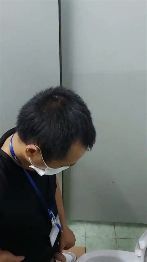 Spy Asian Pissing Overstall Spy Asian Pissing Overstall