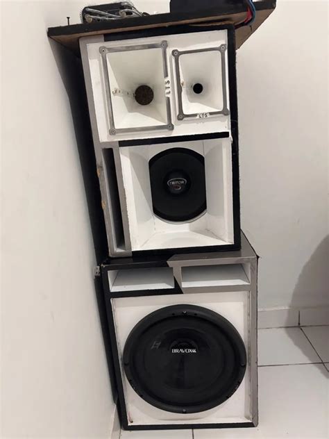 Caixa De Som Personalizada Com Subwoofer Bravox E Corneta Aparelhos De Som Dom Avelar