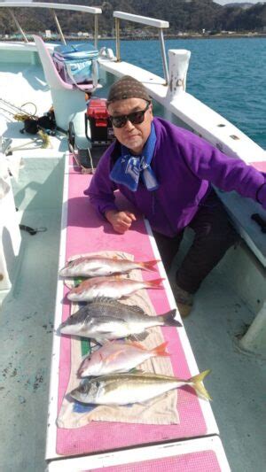 マダイ好調 東丸 あずままる内房 保田港の船宿釣船乗合仕立