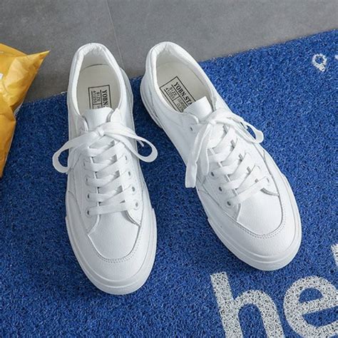 รองเท้าผ้าใบหนังนิ่มสีขาวล้วน Unisex 35 44 ใส่ได้ทั้งผู้หญิงและผู้ชาย สินค้าพร้อมส่ง P161