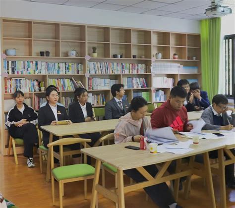 我院开展“十佳班级”和“先进班集体”评选答辩会 吉首大学生物资源与环境科学学院