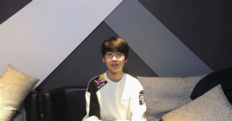Drx 도란 최현준 선수 주식회사 감동란으로부터 선물 받아 멋진 활약 인상 깊게 봤다