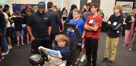 Embraer Hosts Inaugural Youth Aviation Day Cfs Jets