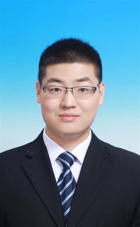 高毅 电气与控制工程学院