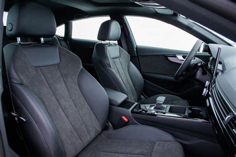 Audi A5 pega carona A4 e também chega como linha 2021