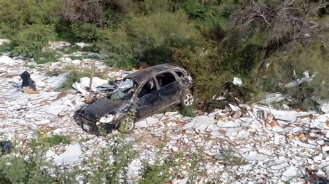 Noticias Codigo 13 Video Vuelca Un Chevy En Rúa A Jiménez Pérdidas