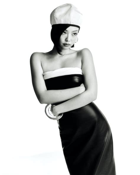 Jennie Is Retro Glam For V Magazine