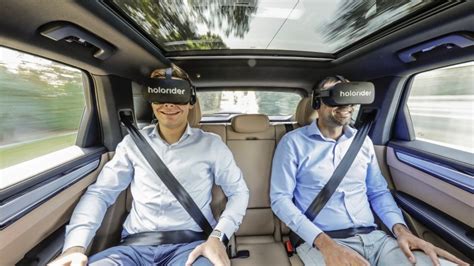 ポルシェ、車の動きに連動する同乗者向けvrコンテンツをデモ 乗り物酔いの防止効果 Cnet Japan