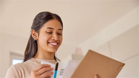 Global Shipping And Logistics Insights Dhl Discover Indonesia