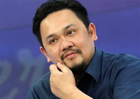 Farhat Abbas Tak Lagi Jadi Pengacara Wanita Emas Rembangnews