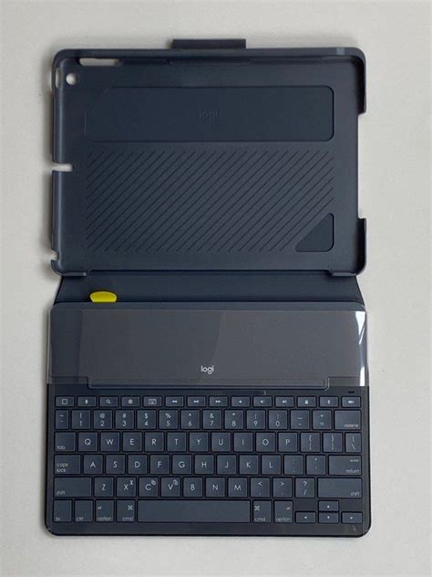 Logitech Slim Folio Case With Integrated Bluetooth Keyboard 5th And 6th