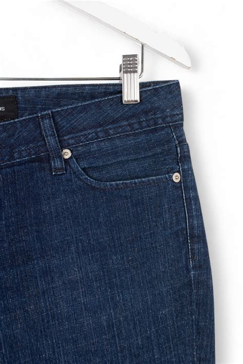 Jean Jazmin Chebar T 42 Galpón De Ropa