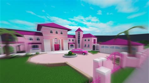 Building Barbies Dreamhouse In Bloxburg Youtube