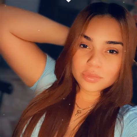 Chary Rodriguez Charymichel On Threads