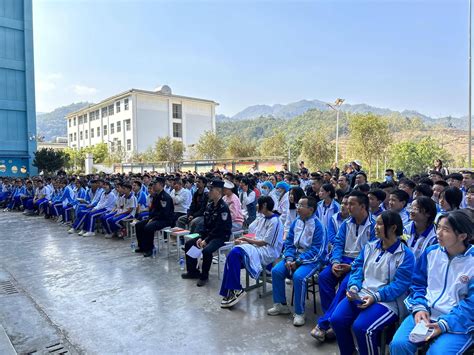 普法强基补短板 法治宣传进校园·护航青春学子梦 搜狐大视野 搜狐新闻