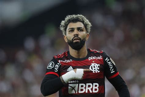 Após Polêmica Com Gabigol Perfil Do Maracanã Faz Provocação Calor Do