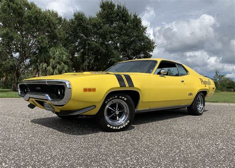 1971 Plymouth GTX American Muscle CarZ