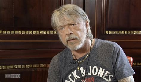 Renaud Menace De Quitter La Scène En Plein Concert Je Nai Plus