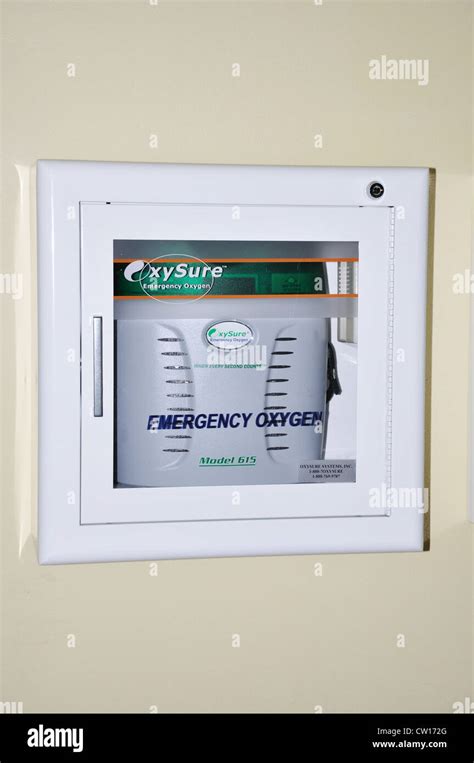 Public Emergency Oxygen System First Aid Portable Oxygen Unit Stock
