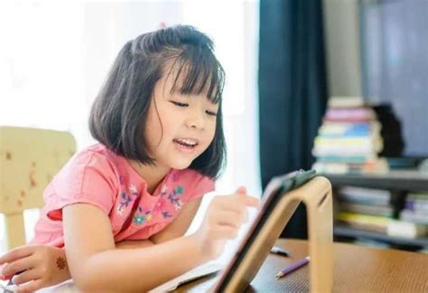 Cởi Bỏ áp Lực Thành Tích để đồng Hành Cùng Con Tin Tức Xuất Bản Znewsvn