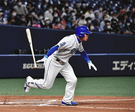 【中日】勝負強さ光るベテランの一振り！福留が6回に代打で貴重な追加点 日本ハム戦から5打席連続ヒット：中日スポーツ・東京中日スポーツ