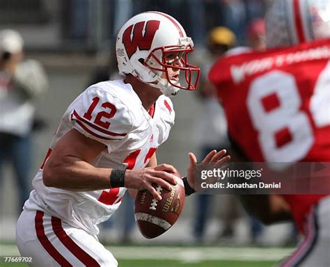 Badgers Tyler Donovan Photos And Premium High Res Pictures Getty Images