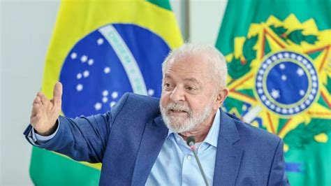 Lula anuncia GLO militares atuando em portos e aeroportos até maio