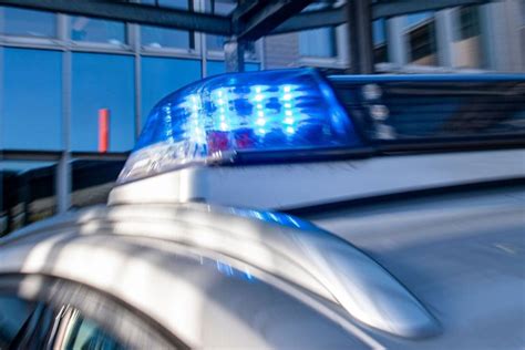 SEK Einsatz nach Schüssen Waffe war Schreckschuss Pistole Haller