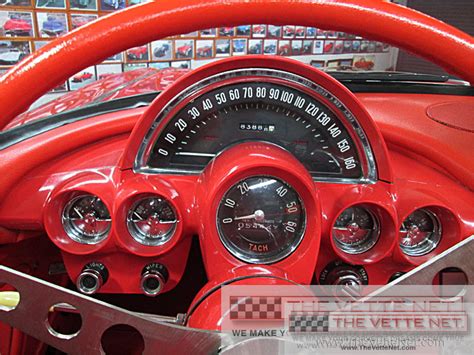 Thevettenet Corvette Convertible Signet Red And White Coves