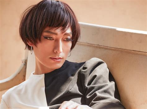 週刊文春「原色美女図鑑」史上初！主演・草彅剛が主人公 “凪沙”役で女優として登場！草彅剛主演×内田英治監督『ミッドナイトスワン