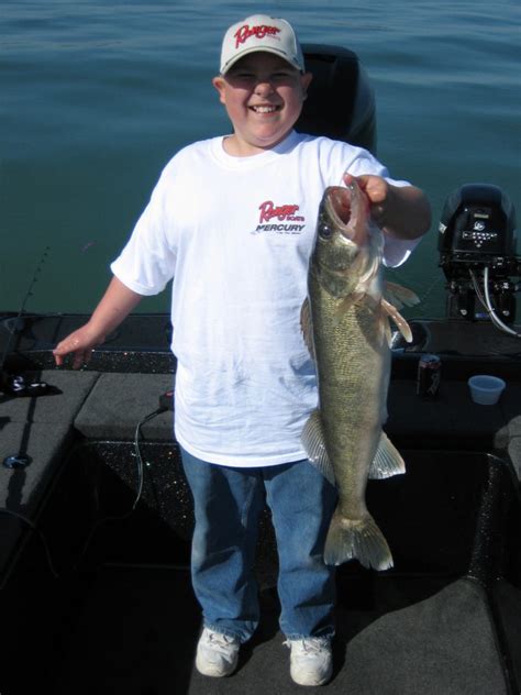 Big Walleye Caught On Lake Erie In Port Clinton Oh On 4182006
