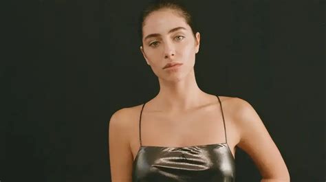 ליאנה עיון בשאלון הטיפוח מגלה את מוצרי הטיפוח וואלה אופנה