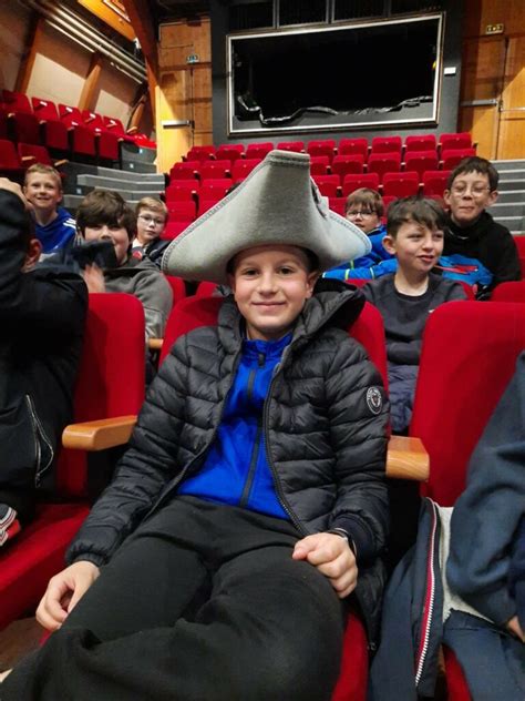 Visite De LEspace Culturel Jean Vilar En CM
