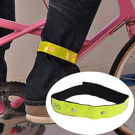2pcs Reflective Armband 4 LED Flashing Biking Walking Running Outdoor Sport Warn Safety