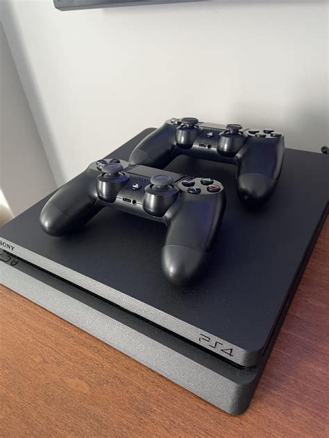 Çift kollu tertemiz PS4 Slim 1 TB PlayStation 4 oyunlu | DonanımHaber Forum