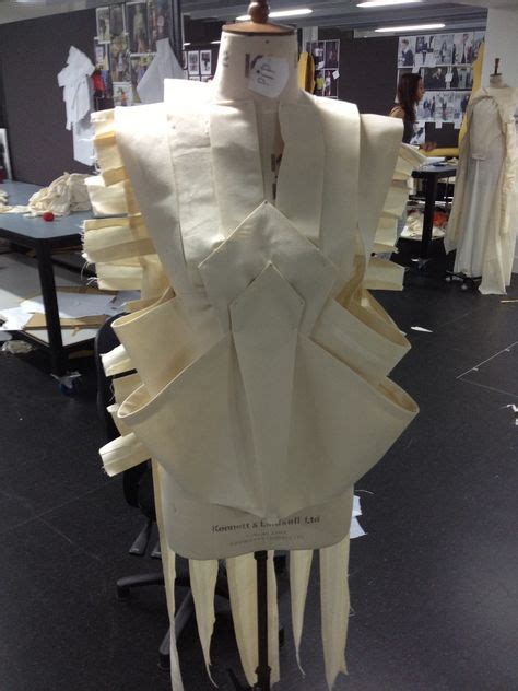 9 Tutorials And Info Draping Ideas Dressmaking Draping Techniques