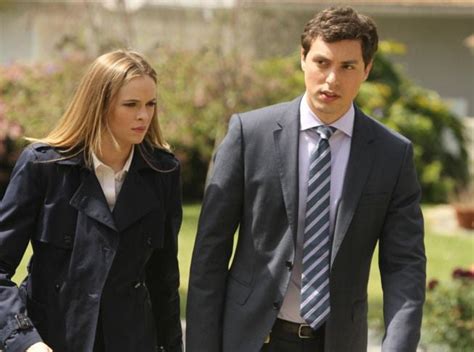 Photo De Danielle Panabaker Bones Photo John Francis Daley