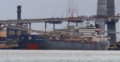 Michigan Exposures The Algoma Compass Unloading