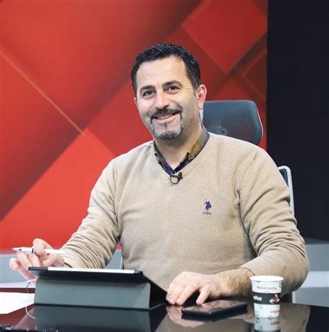 الاسير مروان البرغوثي من زنزانة العزل الانفرادي يرفع معنويات الأسرى و