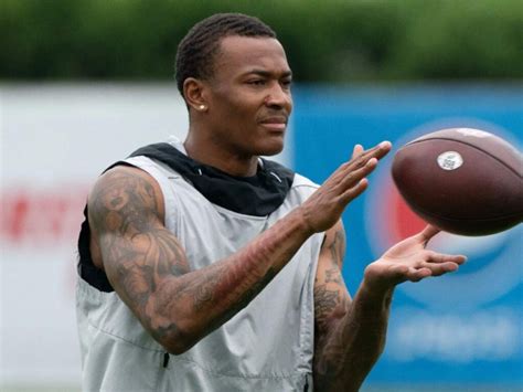 Devonta Smiths Girlfriend Get To Know About The Slim Reapers Dating Life