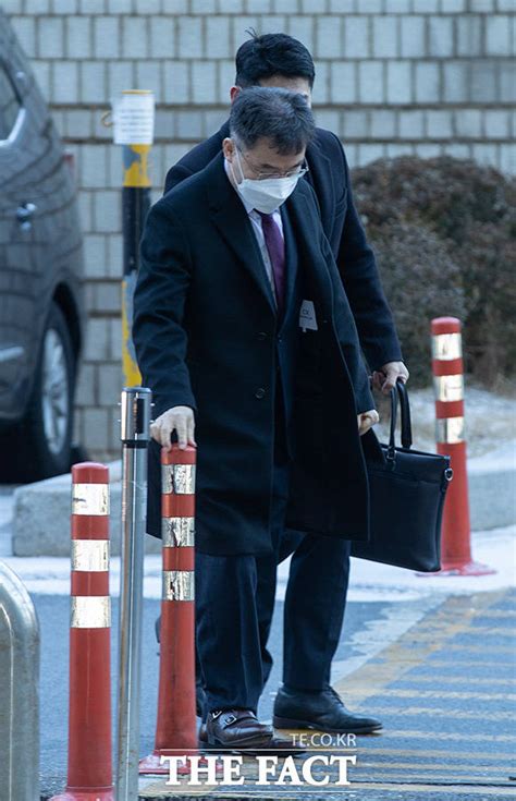 법원 출석하는 화천대유 김만배 Tf사진관 포토 기사 더팩트