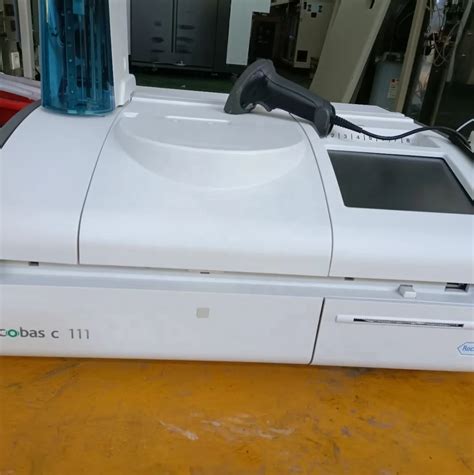 Cobas C111 Refurbished Roche Chemistry Analyzer White