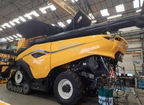 New New Holland Cr Flagship Prototype Other Farm Equipment The
