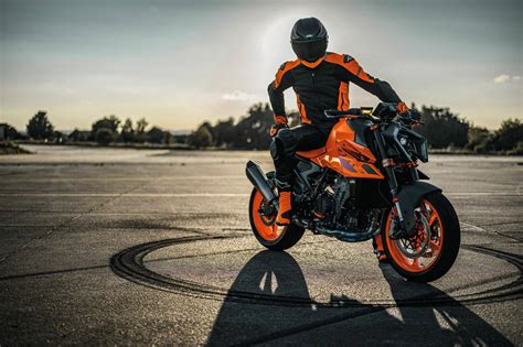 Ktm Lancia A Eicma La Nuova 990 Duke 2024 Blog And News Ktm Farioli