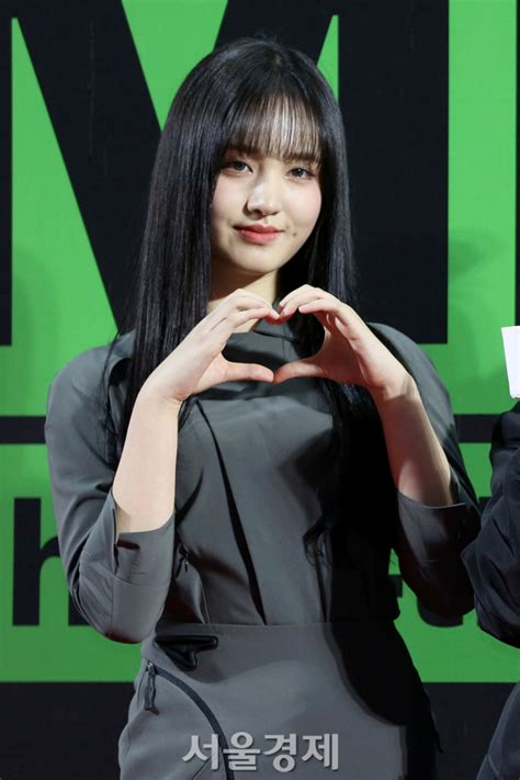 아이브 리즈 완벽한 흑발 여신 Se★포토