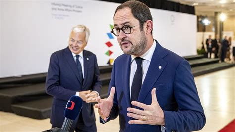 Vierde Verdachte In Zaak Bedreiging Belgische Minister Nog Spoorloos