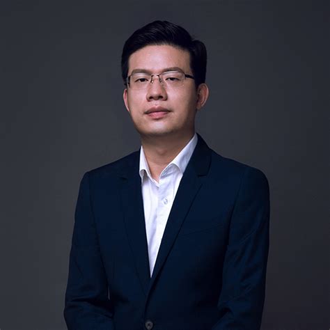 杨涛简历kilimallceo杨涛受邀参会演讲活动家